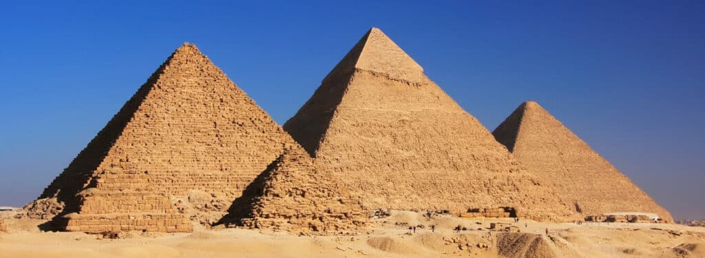 32 Famous Landmarks in Egypt | Famous Attractions in Egypt