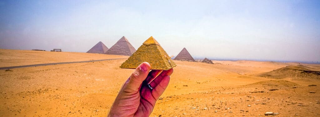 Top 22 Egypt Souvenirs You Can Buy and Bring Home